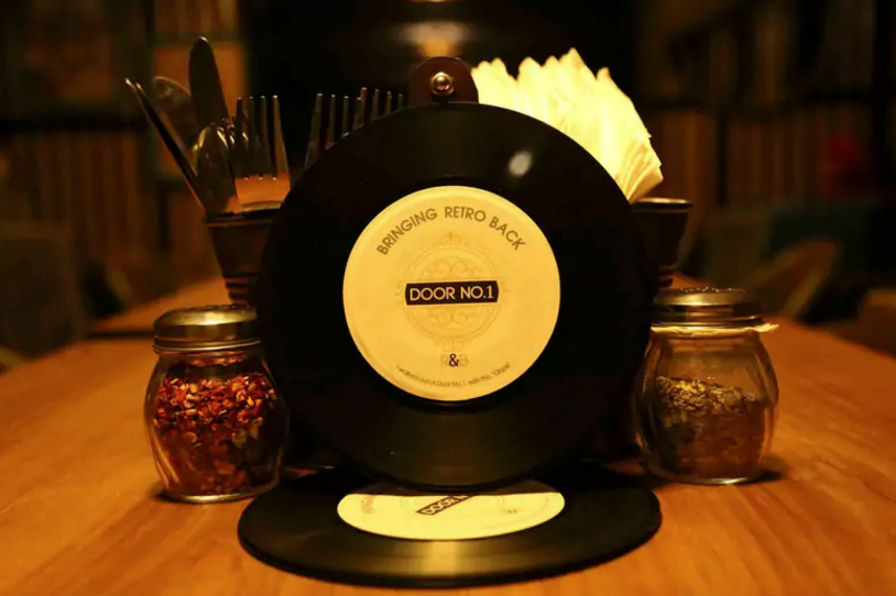 DOOR NO.1: THE RETRO BAR - BANDRA WEST - MUMBAI Menu, Photos, Images ...